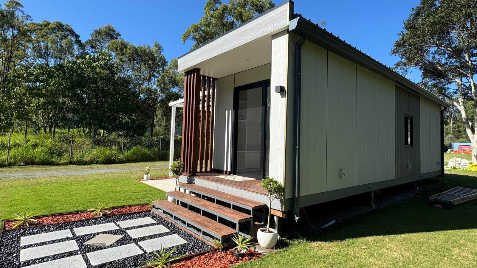 Designer Cabin Retreat - Suite 4.0 (1BD) | Modular Sales