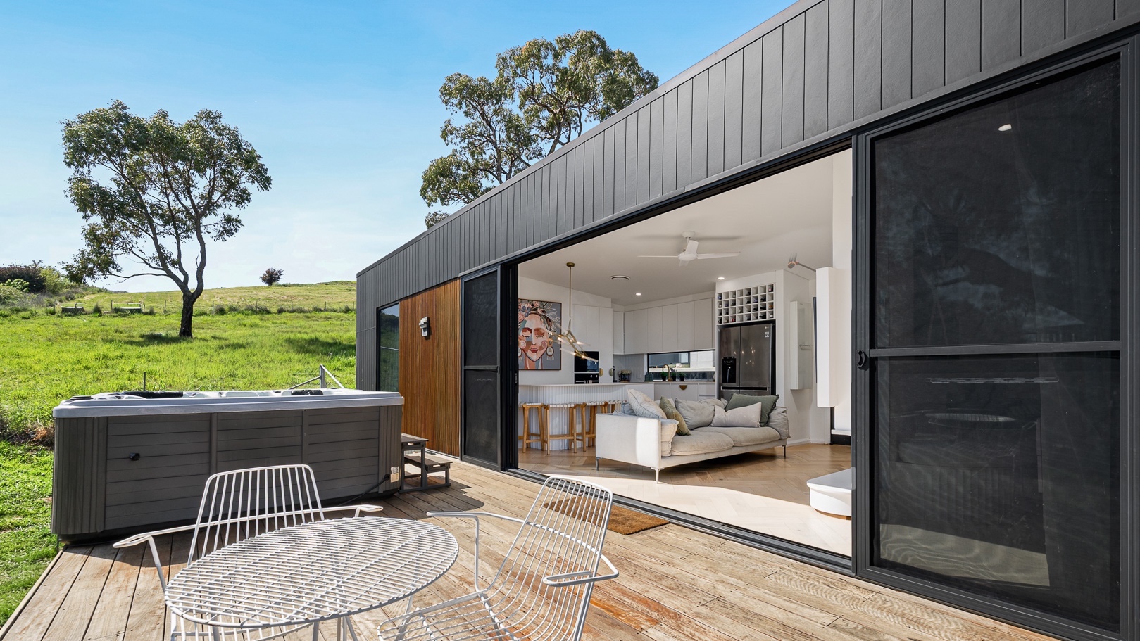 A High-End Modular Home, Designed for Living — and Built to Move ...